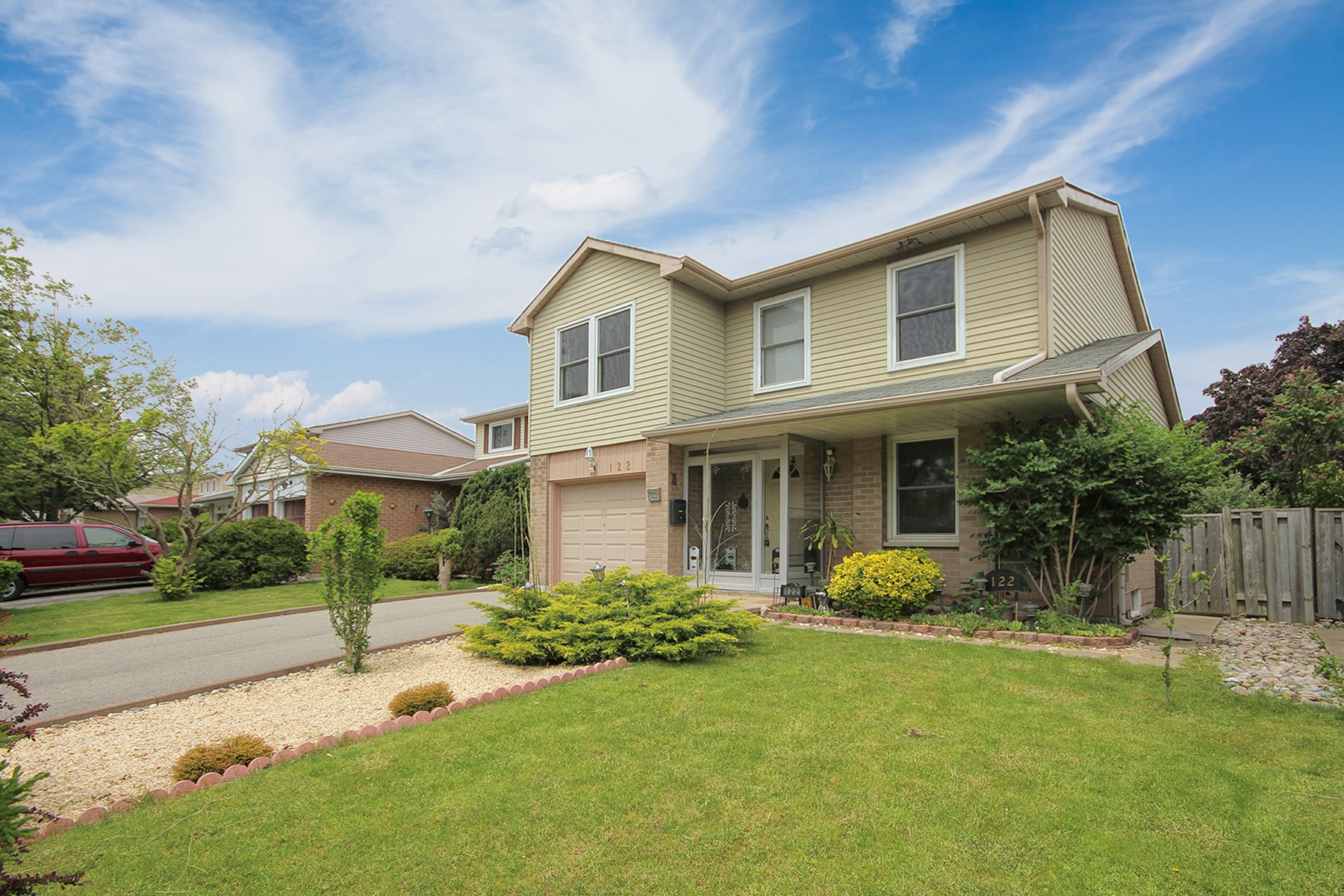 Virtual Tour of 122 Goldhawk Trail Scarborough, ON TourID# 16227 for ...
