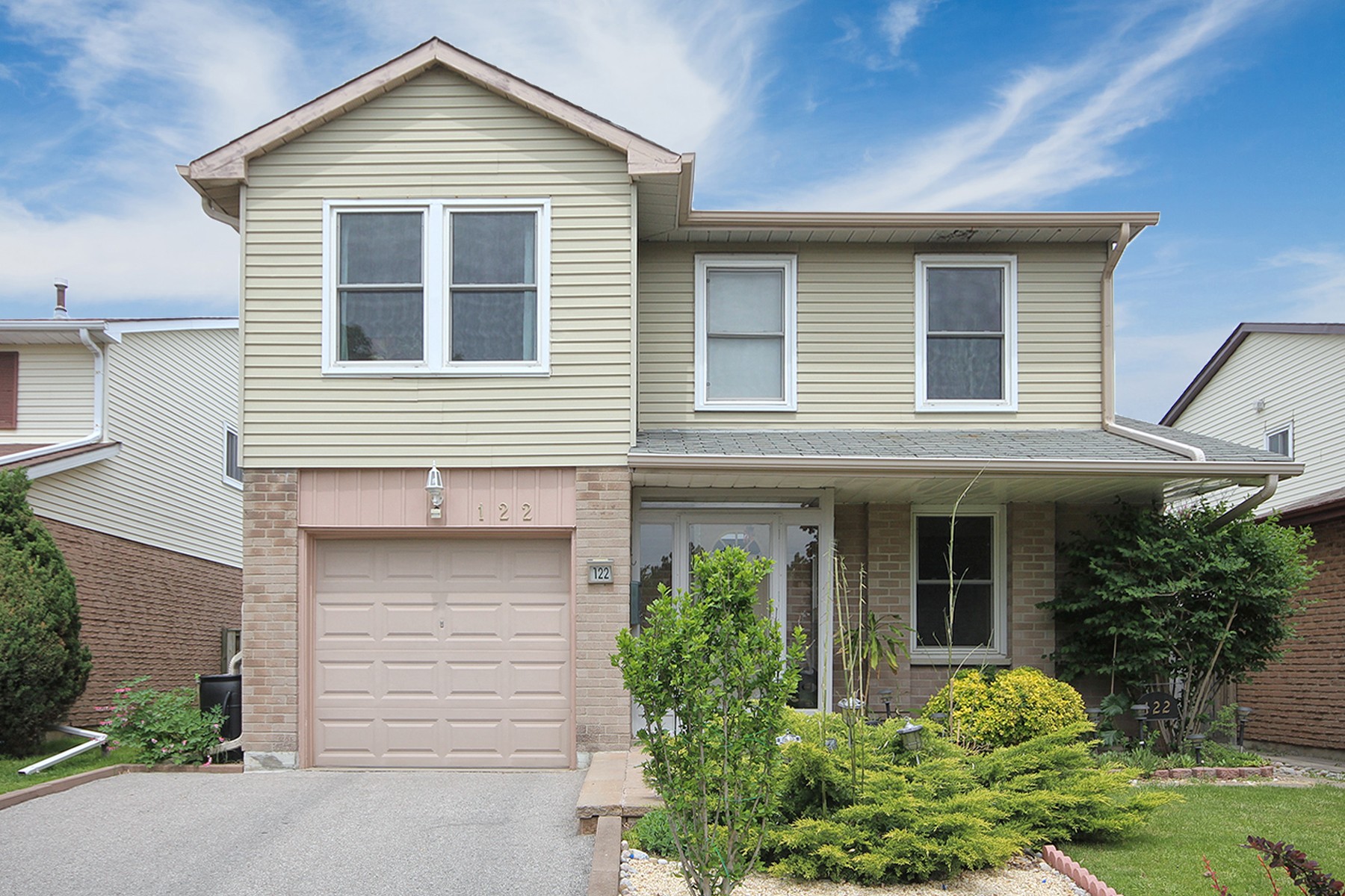 122 Goldhawk Trail Scarborough, ON TourID# 16227 for Archie Fong ...