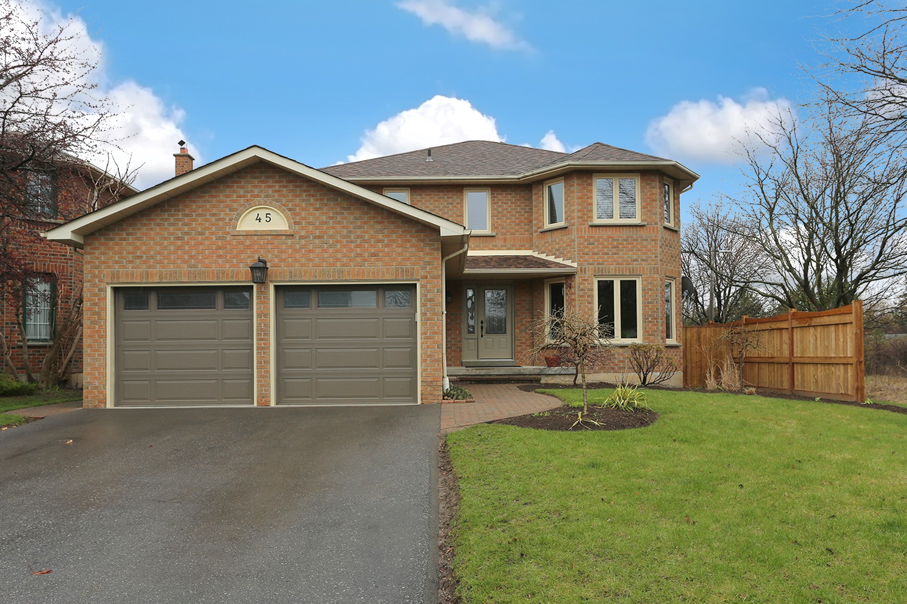 Virtual Tour of 45 Wyndfield Cres Whitby, ON for Eddie Harnick TourID ...