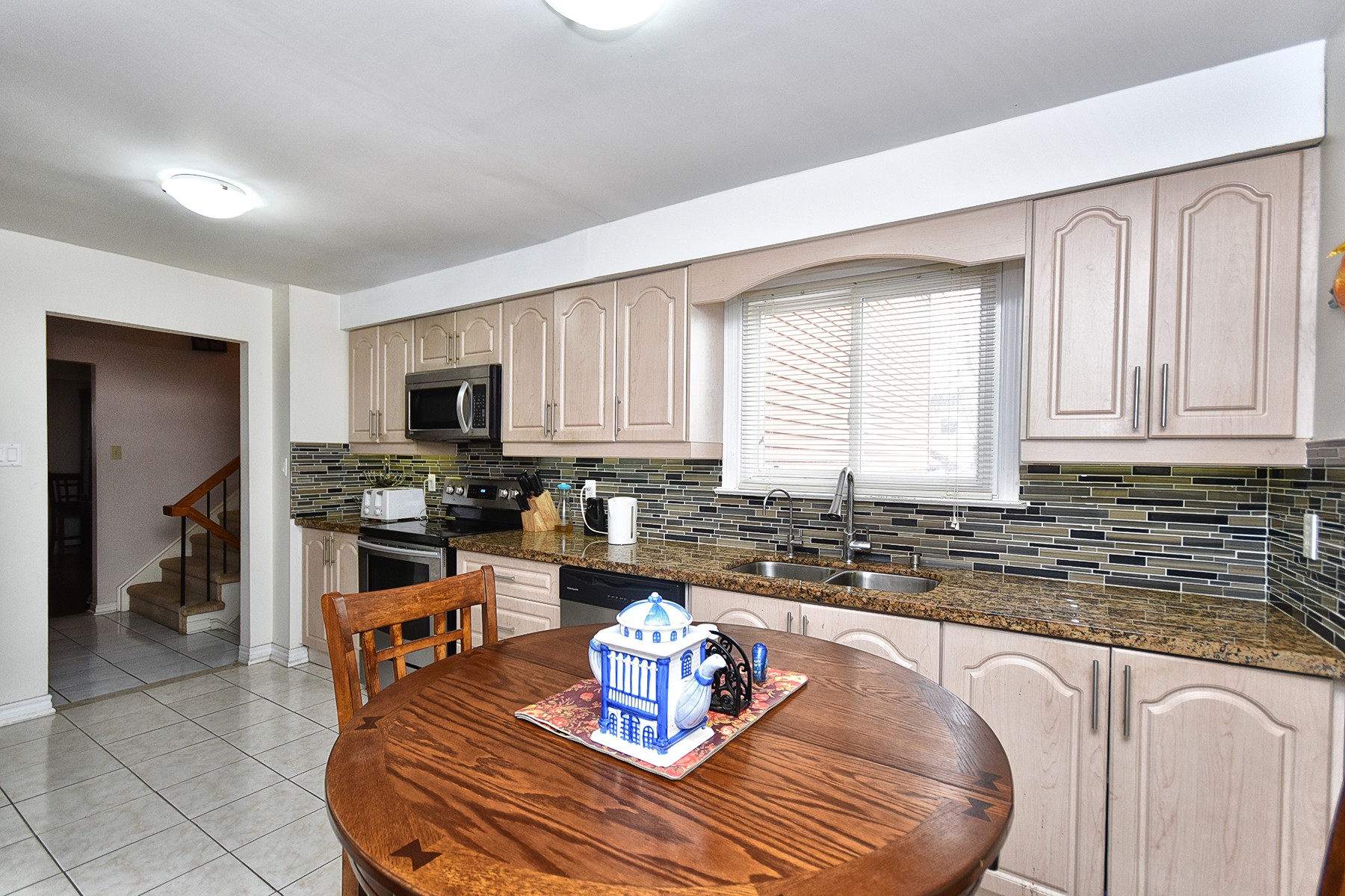 iVRTours.com - Virtual Tour of 69 Rainbow Ridge Ave Scarborough, ON for ...